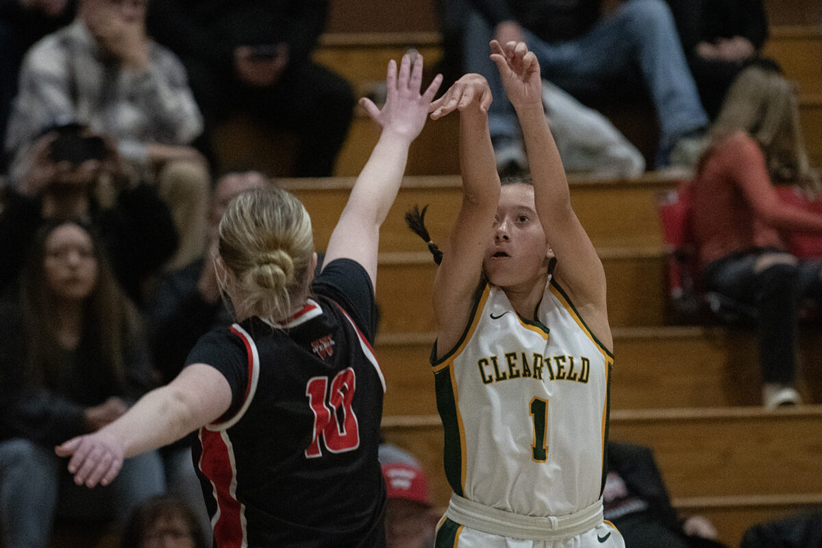 Girls basketball: Clearfield honors champs, keeps cooking by topping ...